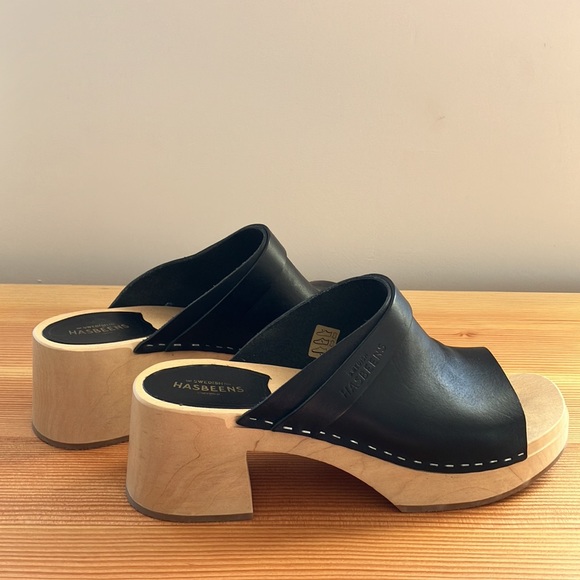Swedish Hasbeens | Shoes | Swedish Hasbeens Open Toe Slip In Clog 4 ...